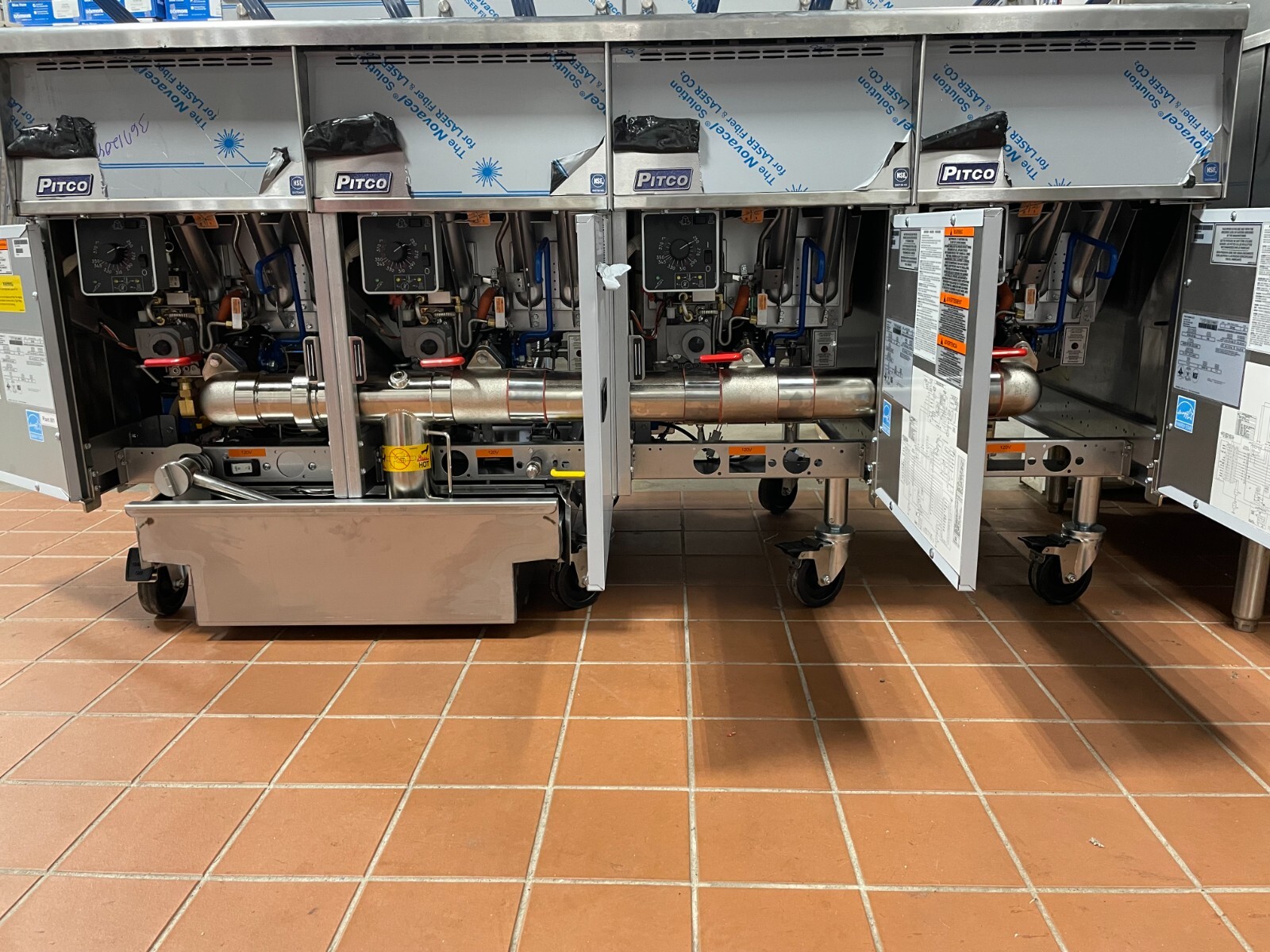 Pitco SSH60-4FD - Battery Fryer, (4) 60 lb. Vats - NEW | eBay