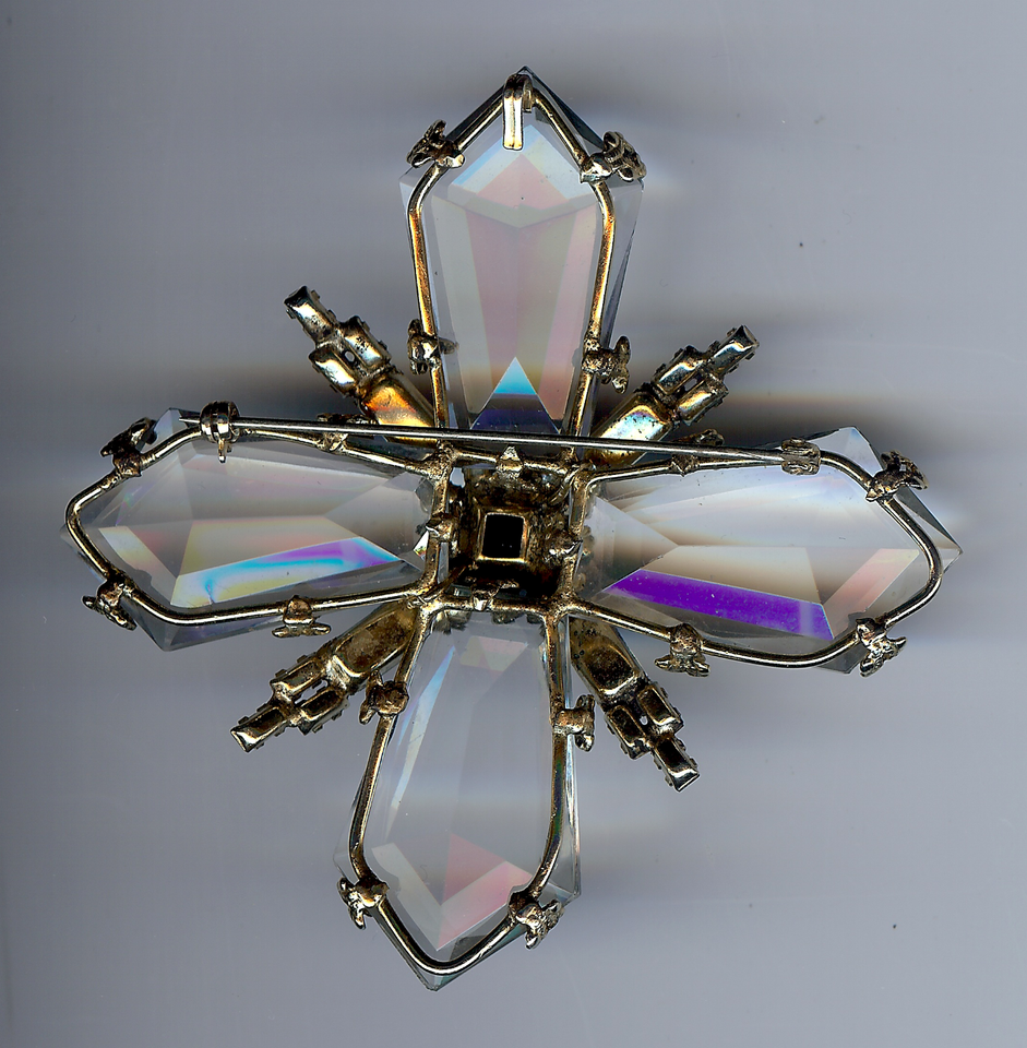 SCHREINER LARGE VINTAGE FACETED GLASS TOPAZ RHINESTONE CROSS PIN BROOCH ...