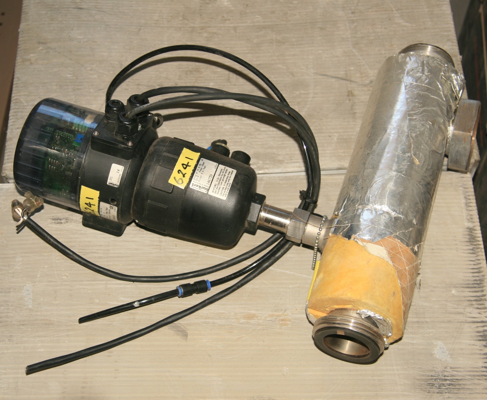 Burkert 1/4" angle seat control valve 8630 Positioner 2712B Pneumatic ...