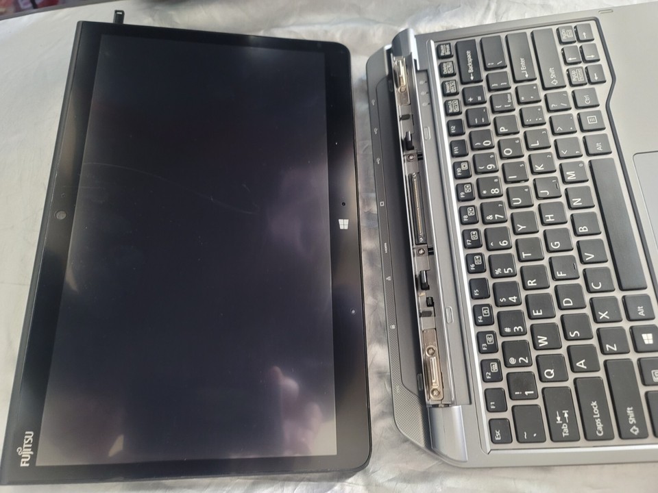 FUJITSU STYLISTIC Q736 i5-6200U 2.30GHZ 4GB RAM 128GB SSD with Keyboard ...
