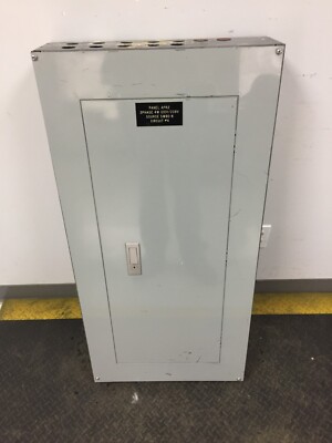 SIEMENS 200 AMP 208/120 VOLT 3 PHASE 42 CIRCUIT MAIN BREAKER PANEL..P ...