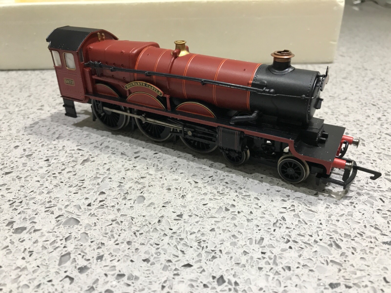Hornby R2491 HARRY POTTER GOBLET OF FIRE Hogwarts Express 4-6-0 ...