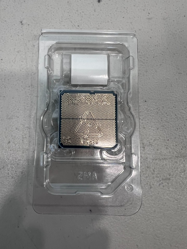 AMD Ryzen 7 7800X3D 4.2GHz 8 Core 16 Thread Gaming & Editing Desktop ...