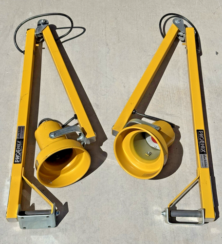 LOT of (2) PHOENIX PRODUCTS DOCKLITE LOADING DOCK WORK LIGHT ARM DL ...