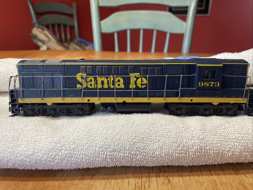 Athearn Ho FM Trainmaster locomotive Santa Fe 9873. Boxed. | eBay