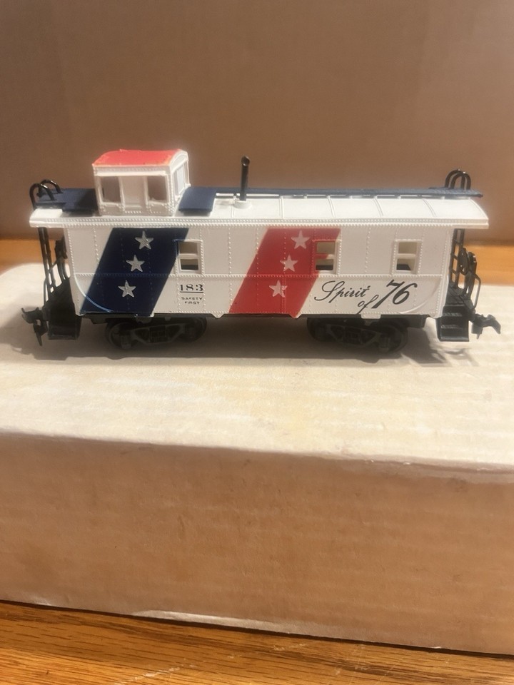 B11 AHM Trains Ho Scale Model Train Spirit Of 76 Caboose No 183 | eBay