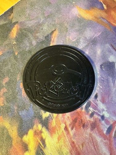 Pokemon TCG Charizard HOLO FOIL Coin GOLD Mirror JUMBO 2022 NEW NEAR ...