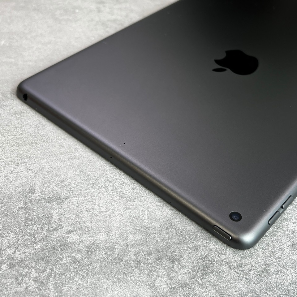 Apple iPad 8th Gen 32GB (WiFi) Space Grey Very Good (Grade A) | eBay UK