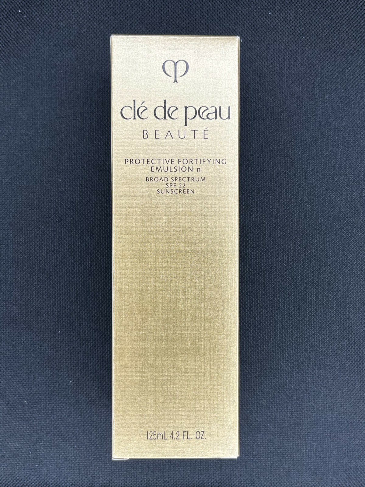 Cle De Peau Protective Fortifying Emulsion Spf22 Version 2019 for sale ...