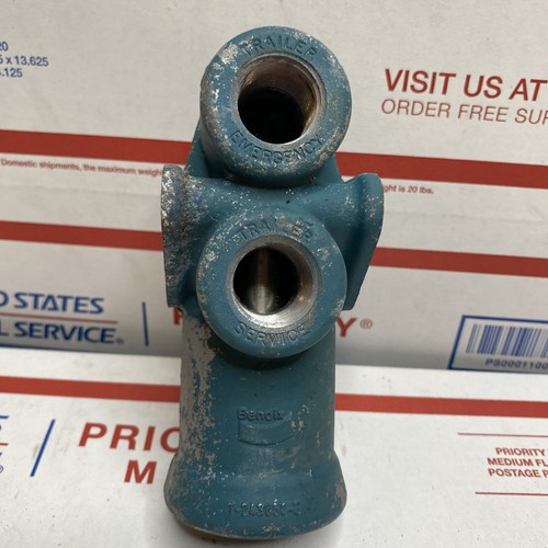 Bendix T-243850-E Tractor Valve T243850E | Aftermarket