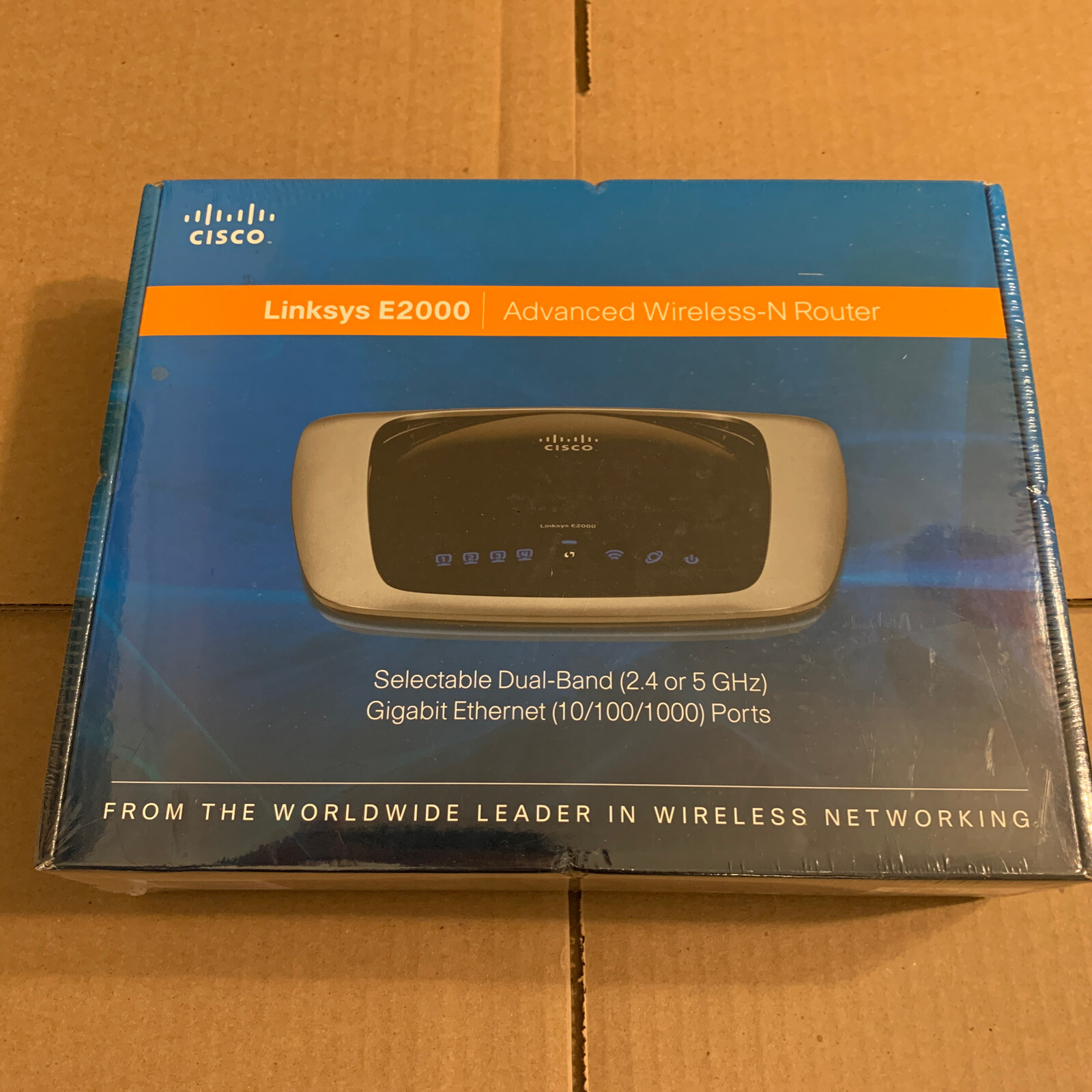 Linksys E2000 300 Mbps 4-Port Gigabit Wireless N Router (B003B20F54 ...