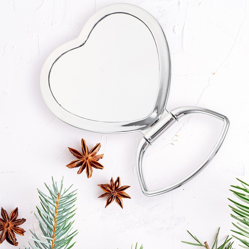Convenient Girl Mirror Creative Heart Shaped Foldable Mirror Woman ...
