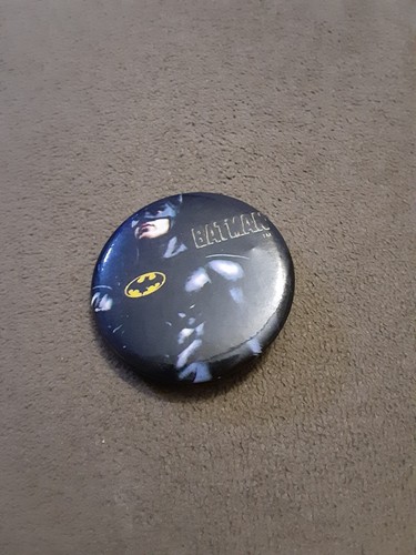 DC Comics 1989 Batman Movie Pinback Button Pin Michael Keaton Vintage ...