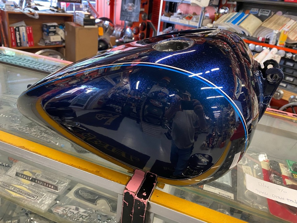 Harley-Davidson Dyna Superglide Custom Wide Glide OEM Fat Bob Gas Tank ...