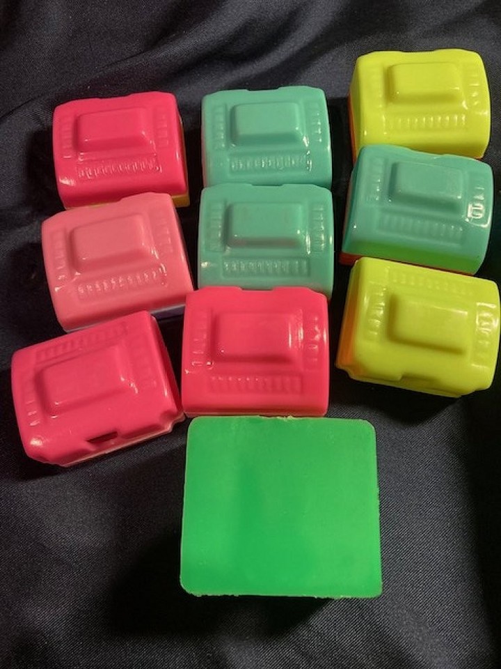 10 Scrap Flicker Toy Pencil Sharpeners, Elvis, Stooges, Munsters ...