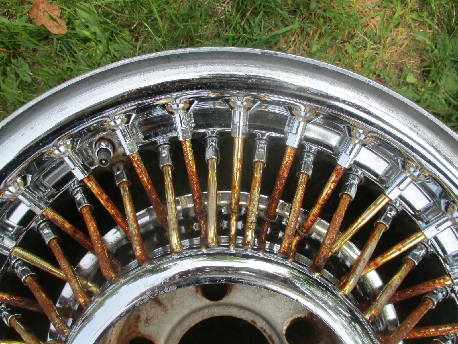 15'' x 7'' Vintage Mclean ? Chrome 60 gold Spoke Wire Wheel 5x4.75 ...