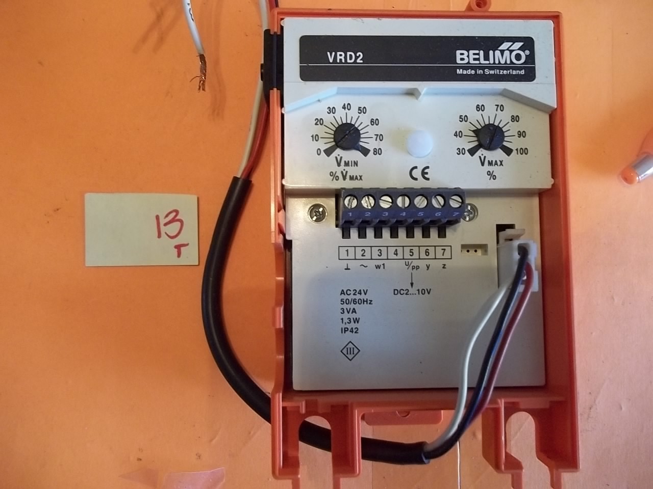 LOT OF 2 BELIMO PRESSURE SENSOR CONTROLLER VRD2 W/O BUTTONS (174) | eBay