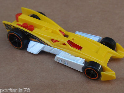 2014 Hot Wheels RD-10 Yellow from 5 Pack LOOSE | eBay