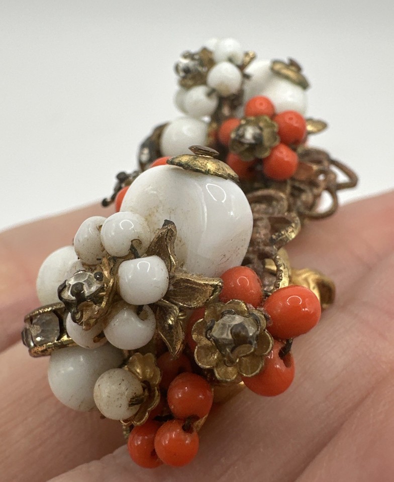 Original by Robert Bouquet Clip-on Earrings Milk Glass Coral Beads ...