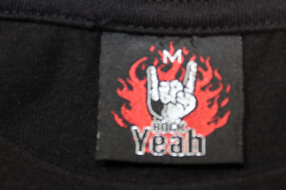 Concert Red Hot Chilli Peppers Shirt Mens M Medium Black Graphic Band ...