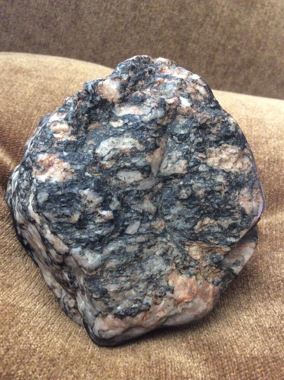 Lunar Breccia Meteorite Unslice From NEA 1225 gr - Rare Moon Rock ...