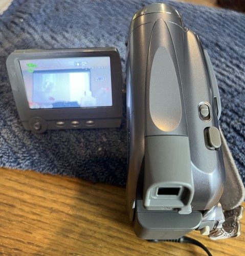 Canon ZR500 Digital Video Camcorder Mini DV 25x Zoom Silver w/ Battery ...