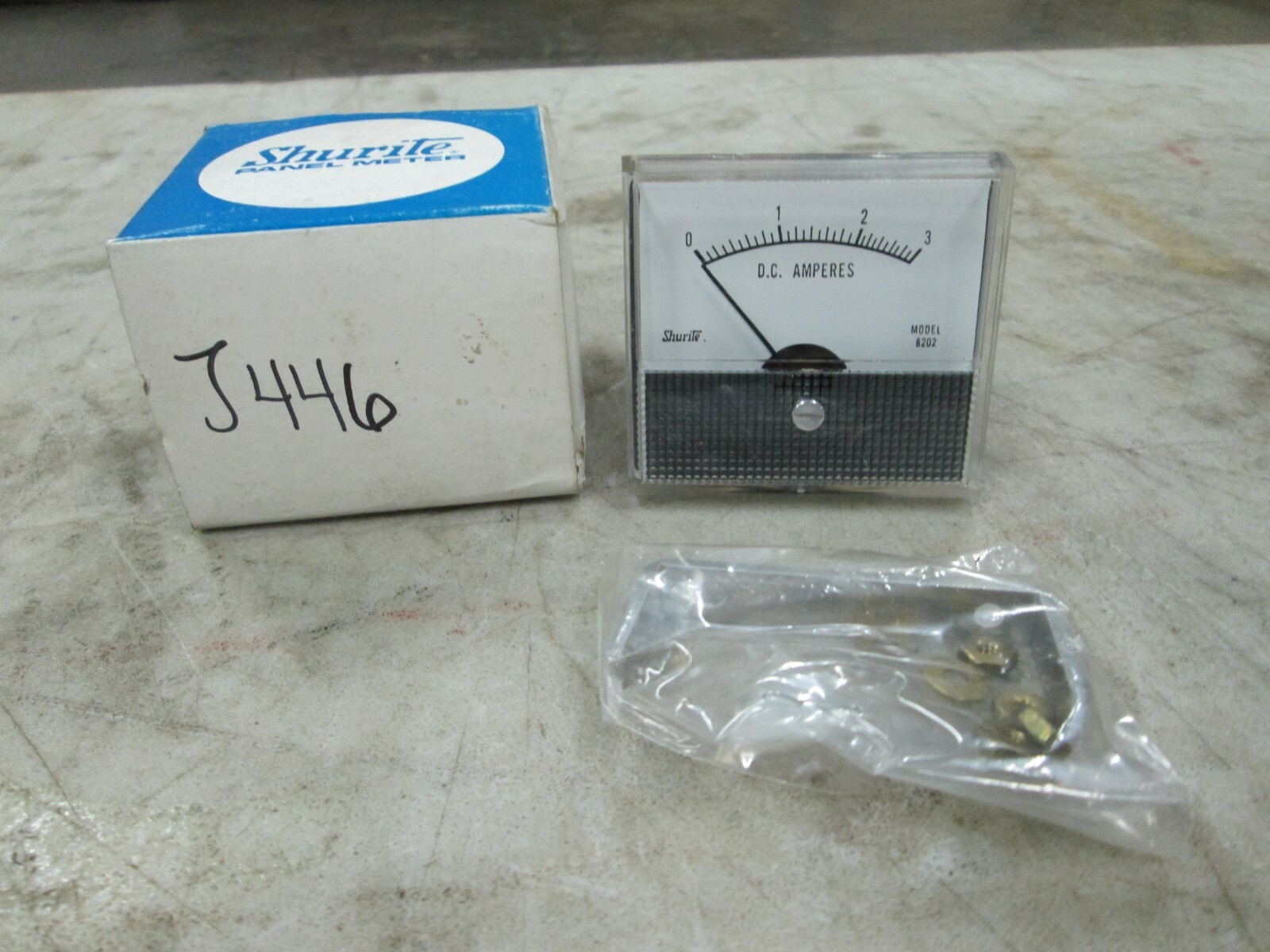 Shurite Panel Meter DC Amperes 0-25 8202Z Mod: 850/250 Range: 0-3 DCA ...