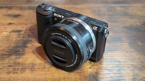 Sony Alpha a5000 Mirrorless Interchangable Lens Camera Body with PZ 16 ...