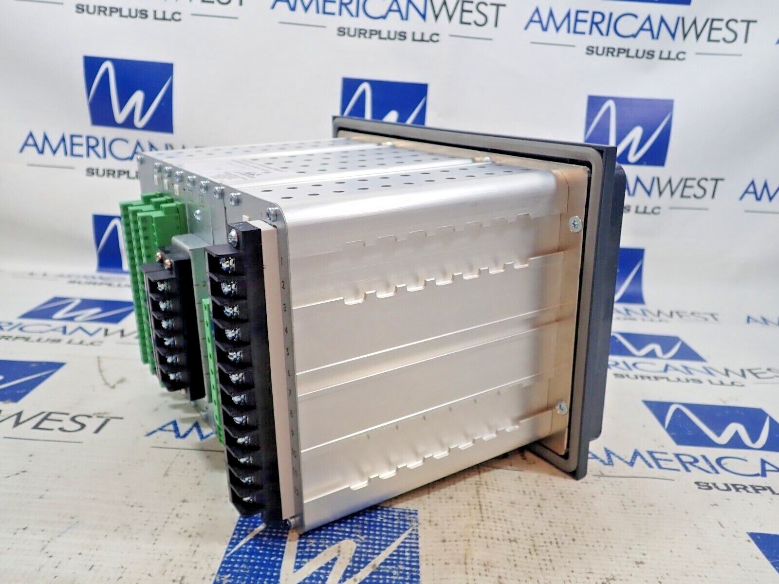 New Schneider Electric Easergy P3 P3T32-CGG1A-AA2FA-BBAAB Protection ...