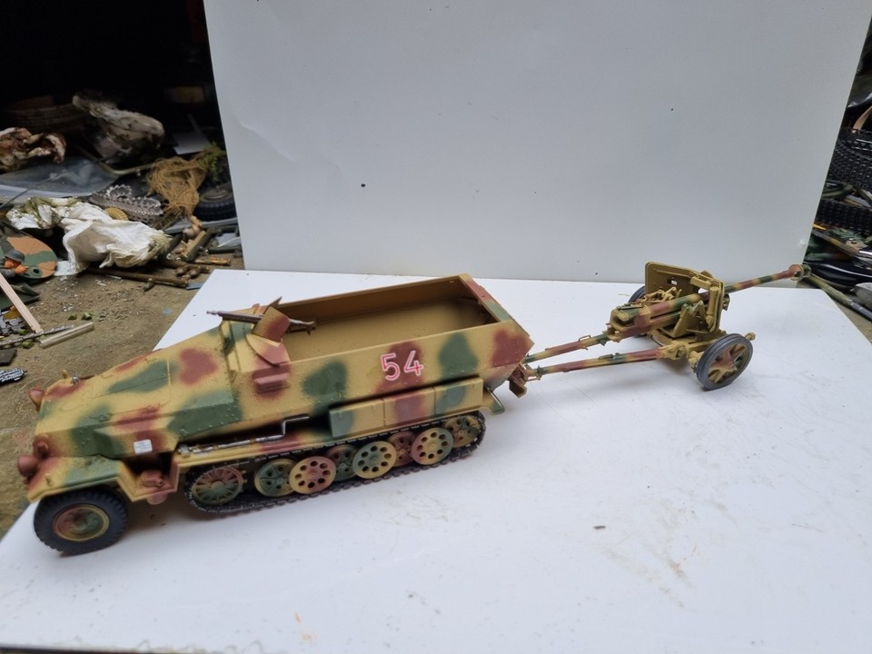 Tamiya 1/35 Scale SDKFZ 251 Hanomag E Halftrack w/pak 40 Built And ...