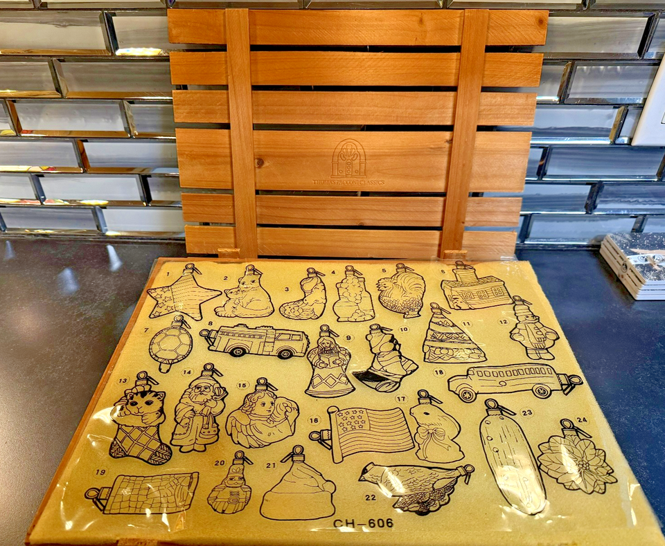 Thomas Pacconi Classics Glass Ornament Set Wooden Crate – 22/24 Pieces ...