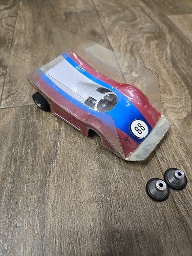 1/32 Champion Womp Slot Car Wing Body 16D Mtr Good Tires Soft And ...