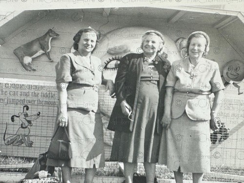 Vintage Photo Women At Nursery Rhyme Park Hey Diddle Diddle Scene 1950 ...