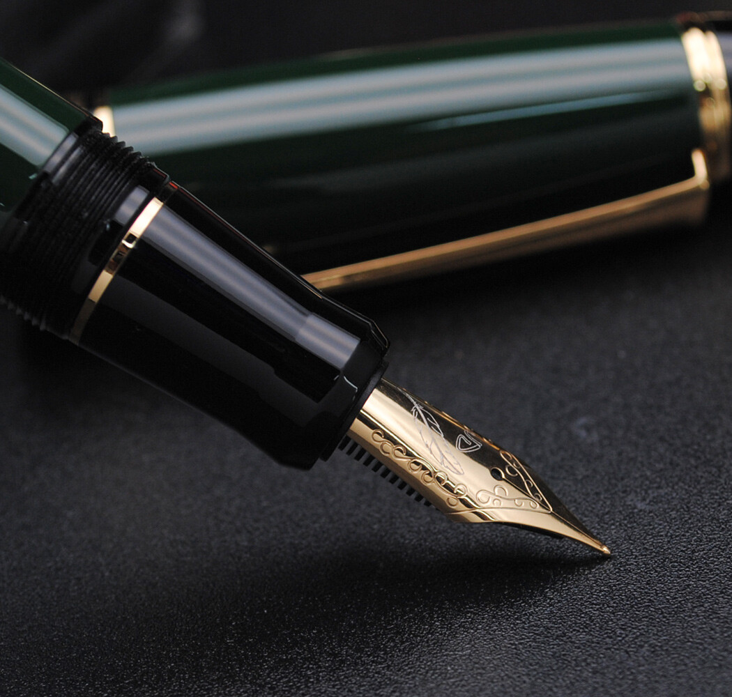 czxwyst Metal Big Fountain Pen with a Converter M Nib 0.7mm Ink Writing ...