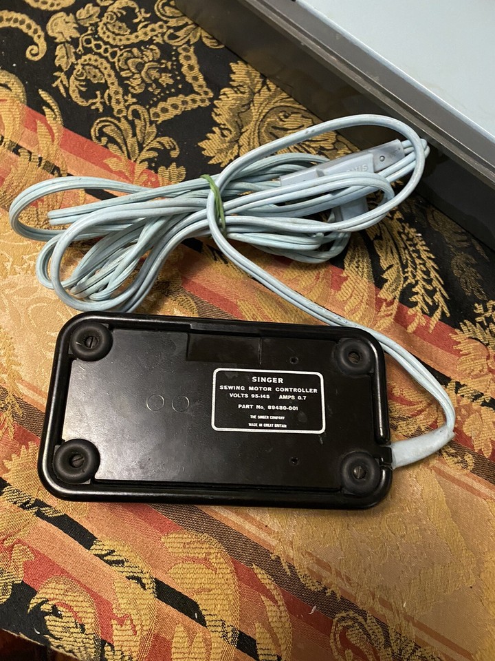 Singer Sewing Machine Model 347 W/ Foot Pedal Works See Desc Free ...