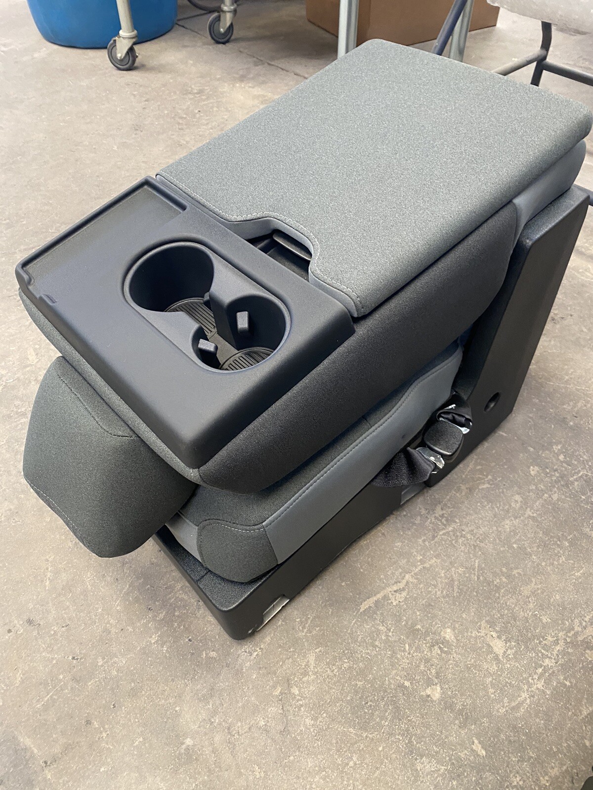 2023 2024 FORD F250 F350 F450 CENTER CONSOLE JUMP SEAT GREY SUPERDUTY ...