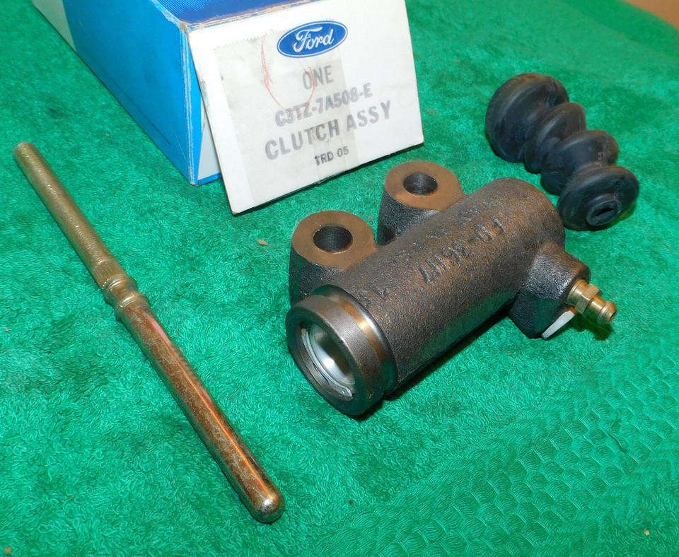 1961-1972 Ford F N C T NT H HT 800 850 950 1000 Truck NOS CLUTCH SLAVE ...