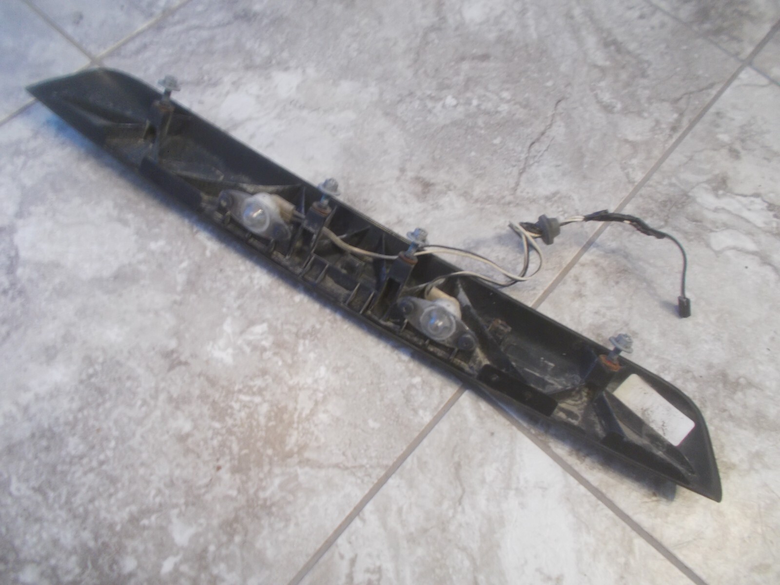 Saturn Vue SUV Rear Hatch Lid Trim License Light Panel 02 03 04 05 Used ...