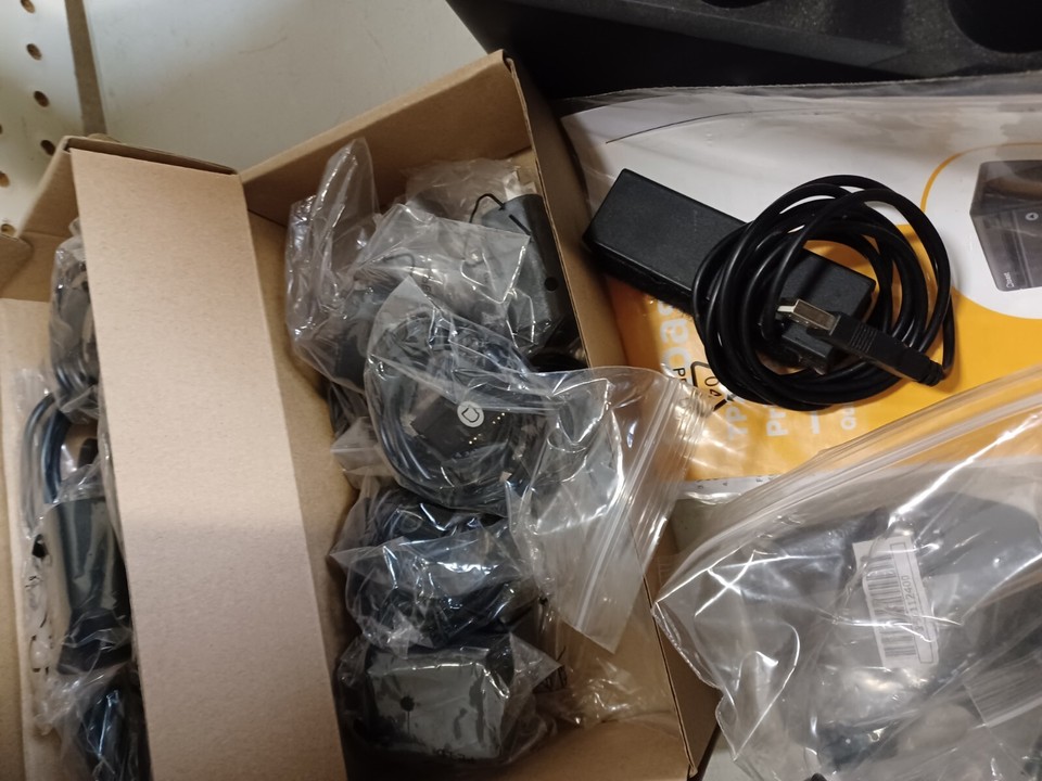 Toast Go DTCLOO Charging Dock W/ TG100 POS System HUGE LOT- ALL POWER ...