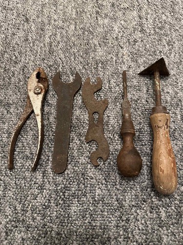 Vintage Tools Job Lot – Old Hand Tools – Workshop / Industrial Decor ...