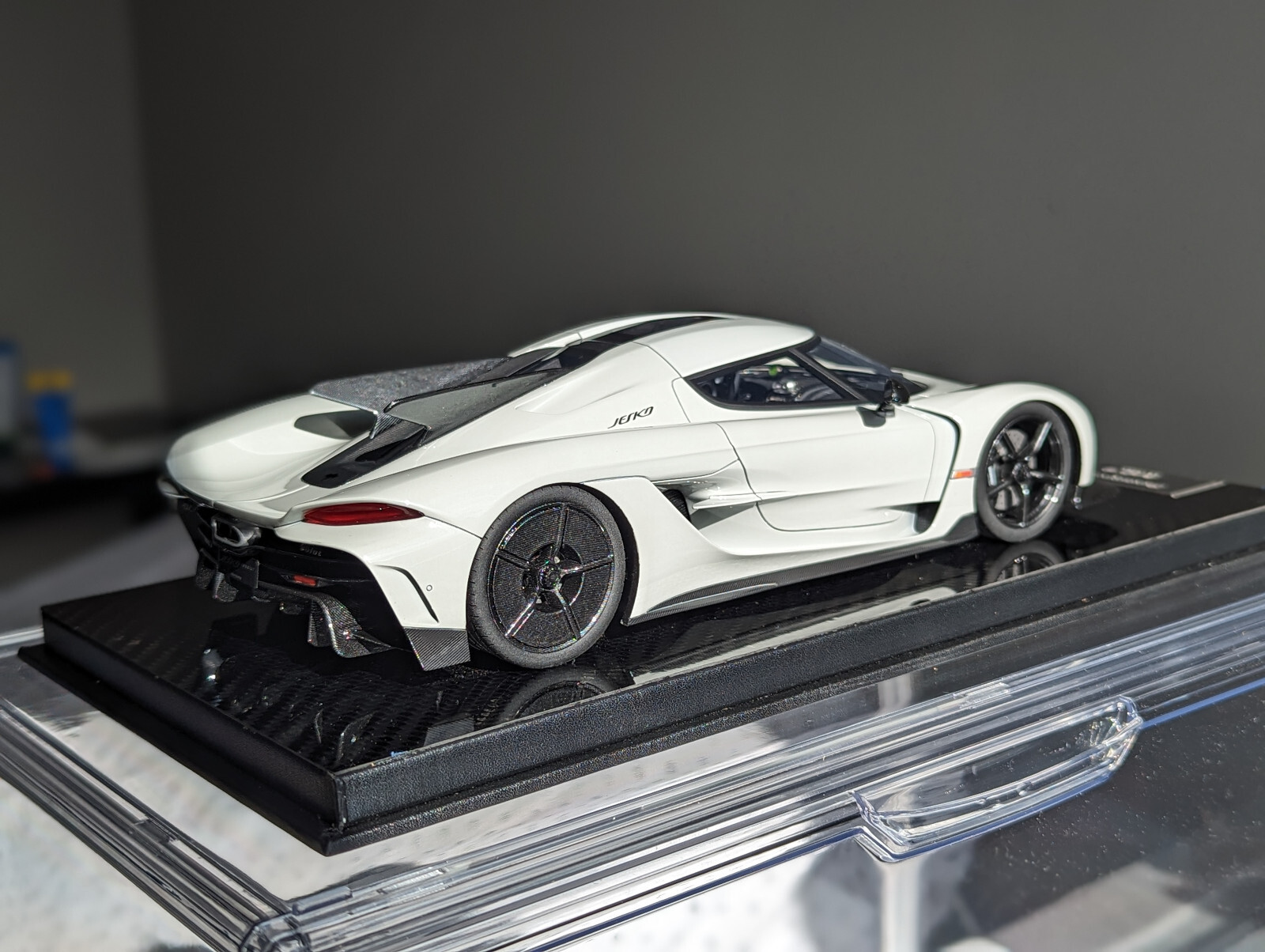 1/18 FrontiArt Koenigsegg Jesko Absolut in Grey Carbon Base | eBay