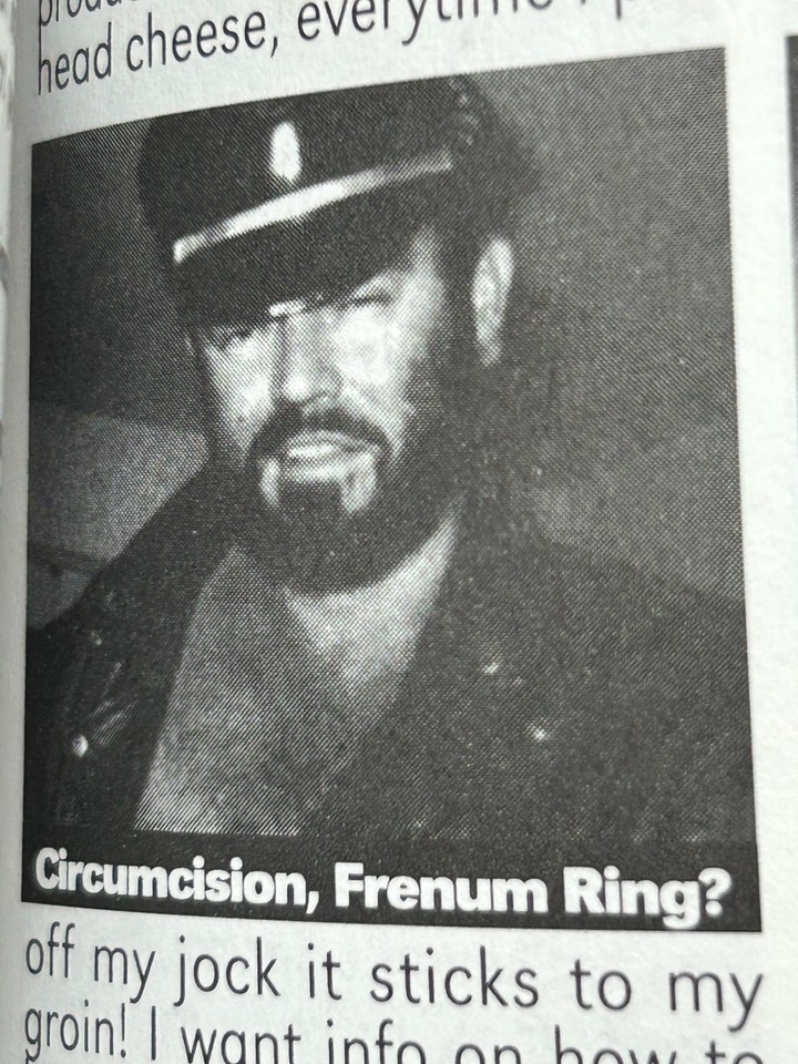 3pk Gay Mags. Advocate NOVEMBER 1993. Victor Boyd. Jeff Green. Rudy ...