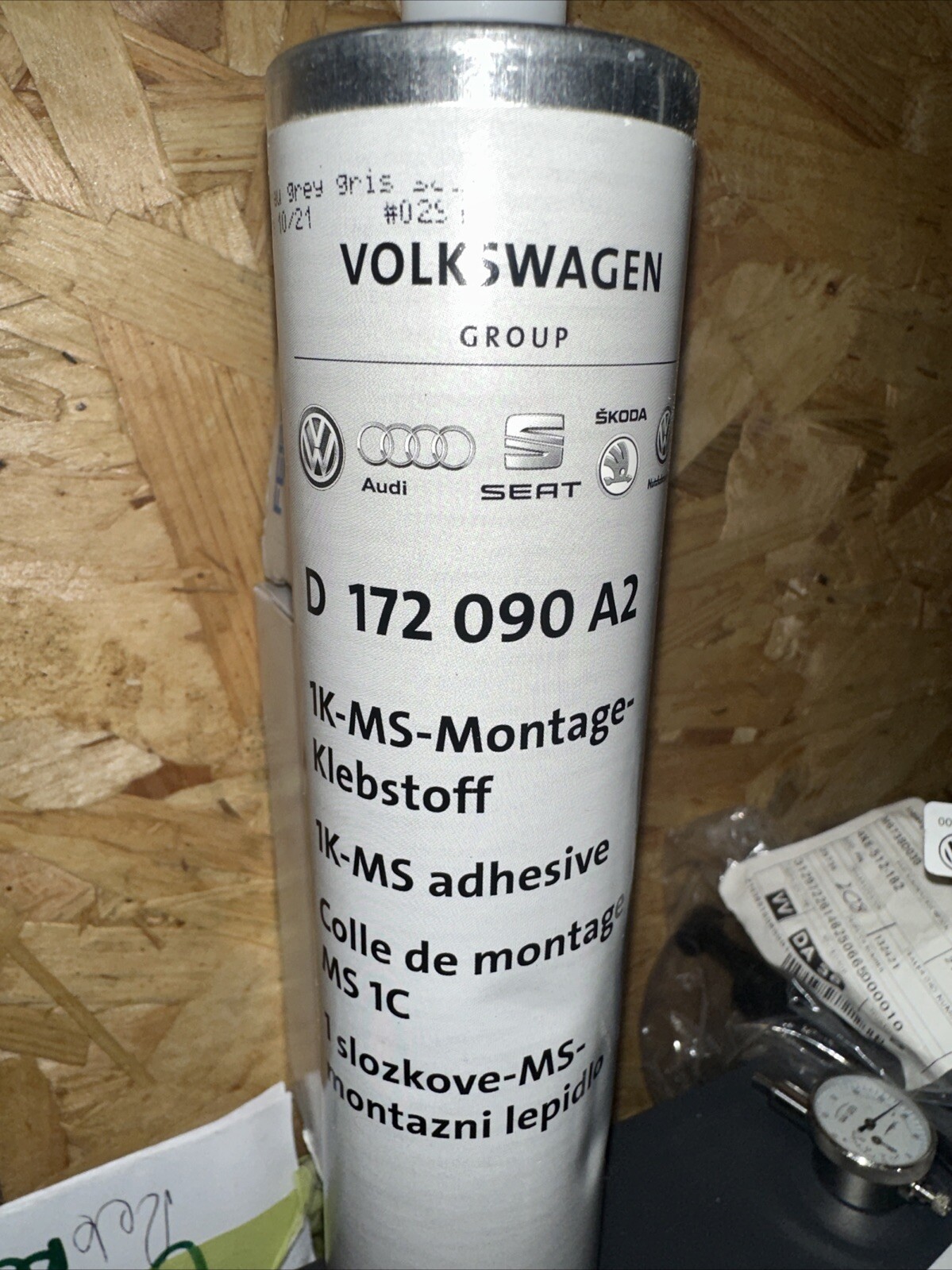 New Genuine Audi VAG Group 310ml Mounting Adhesive D 172 090 A2 | eBay UK