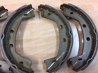 Land Rover Freelander 2 Handbrake Shoes and Fitting Kit FK0222 LR001020 ...