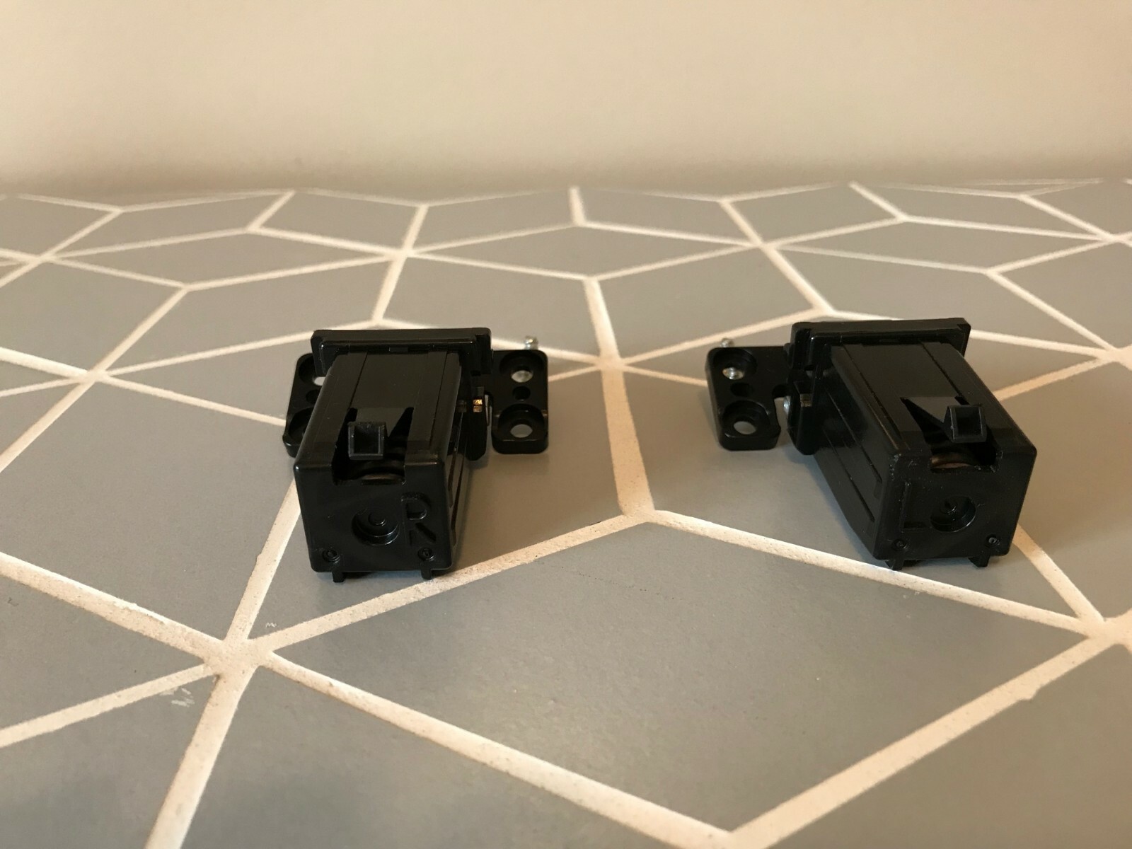 40x7546 and 40x7547 Original Lexmark ADF Hinge Set - Hinges X463 X464 ...