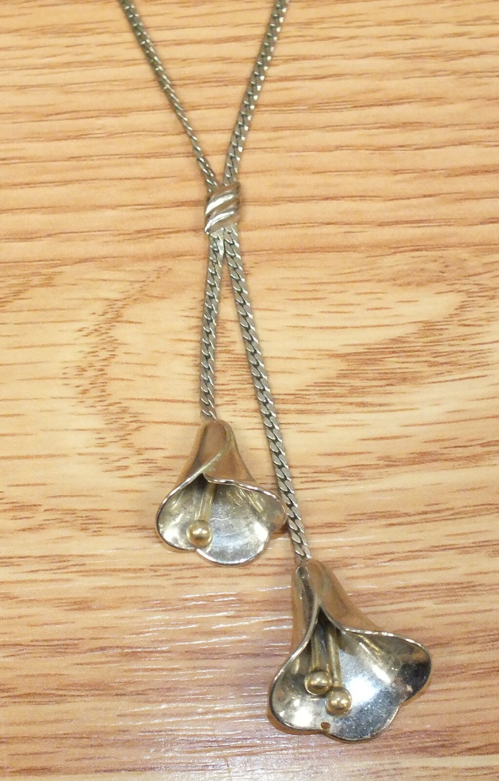 Genuine Avon Calla Lilly Silver Tone Lariat Style Women's Fashion ...