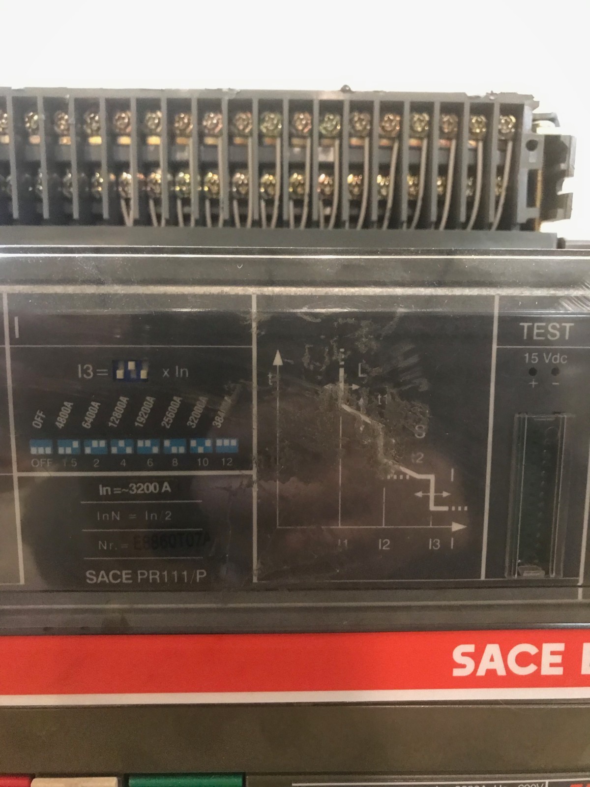 3,200 Amp ABB Circuit Breaker w/ Draw Out Breaker Cradle | SACE E3H 32 ...
