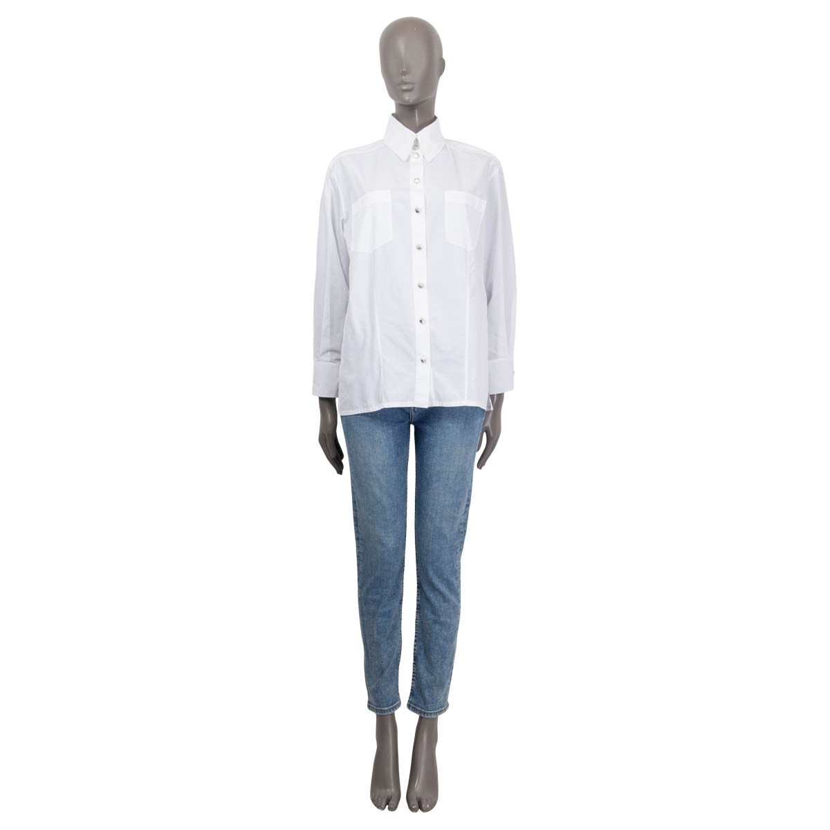 64940 auth CHANEL white cotton POPLIN PATCH POCKET Button Up 64940 auth CHANEL white cotton POPLIN PATCH POCKET Button Up