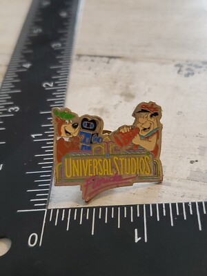 Vintage Universal Studios Pin With Yogi Bear And Fred Flintstone na | eBay