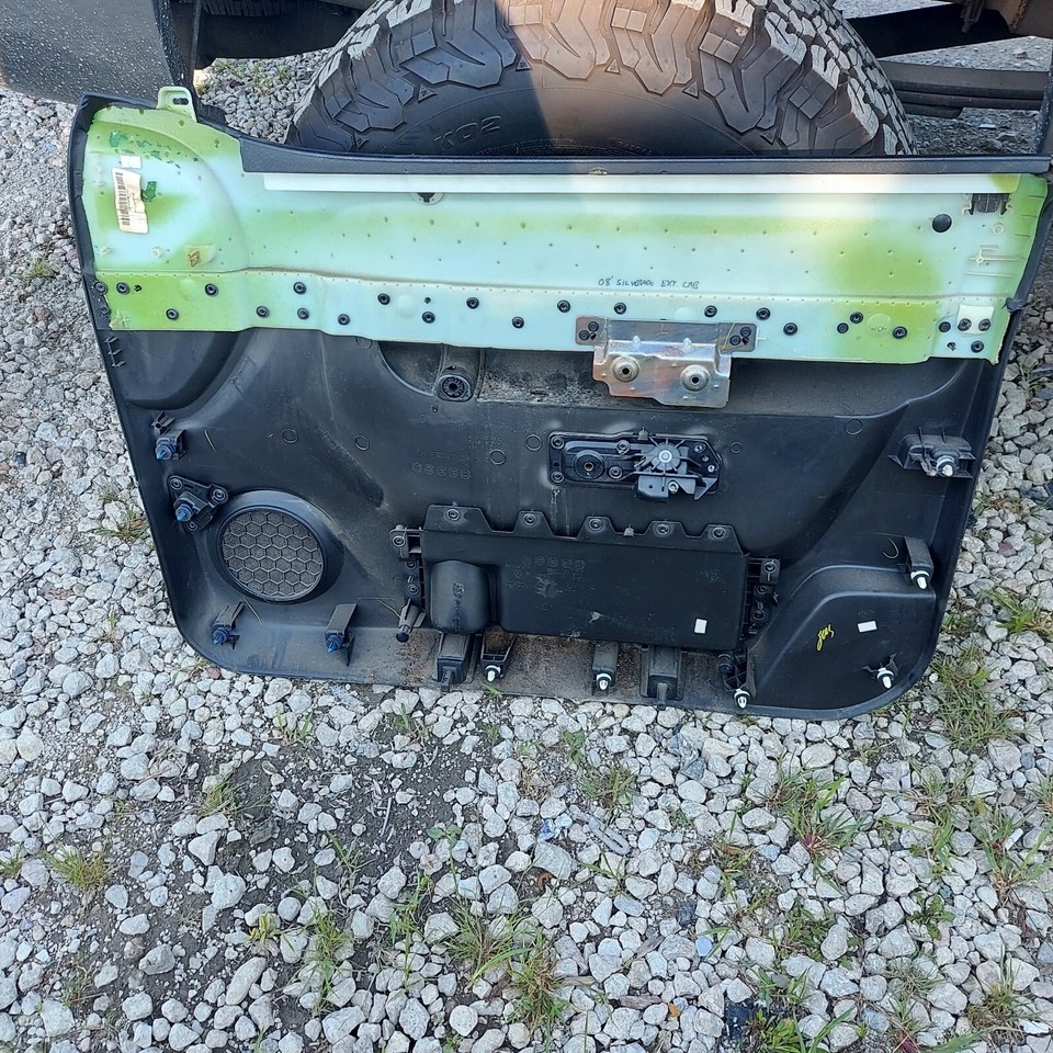 2007-2013 Chevy Silverado GMC Sierra 2500 Extended Cab Driver Door ...